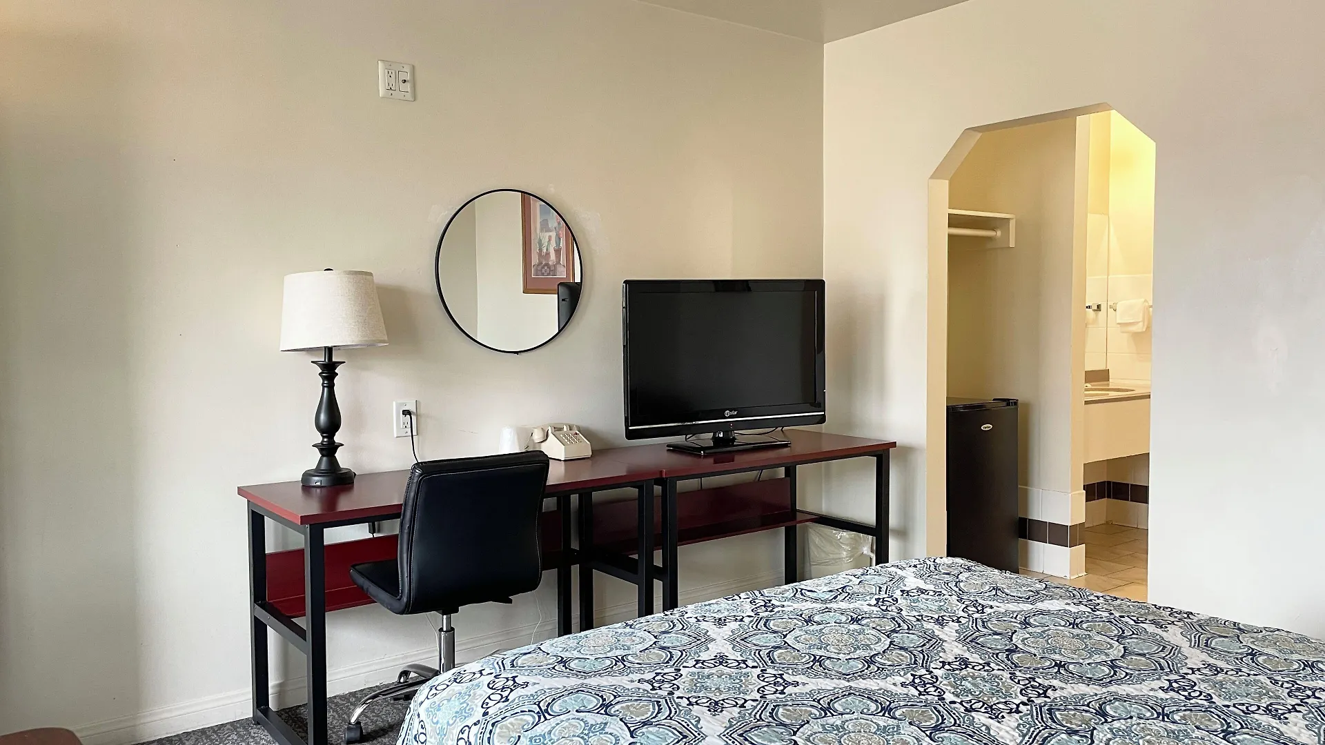 Hollywood La Brea Inn West Hollywood 2 Star Hotel With A Minimum Price